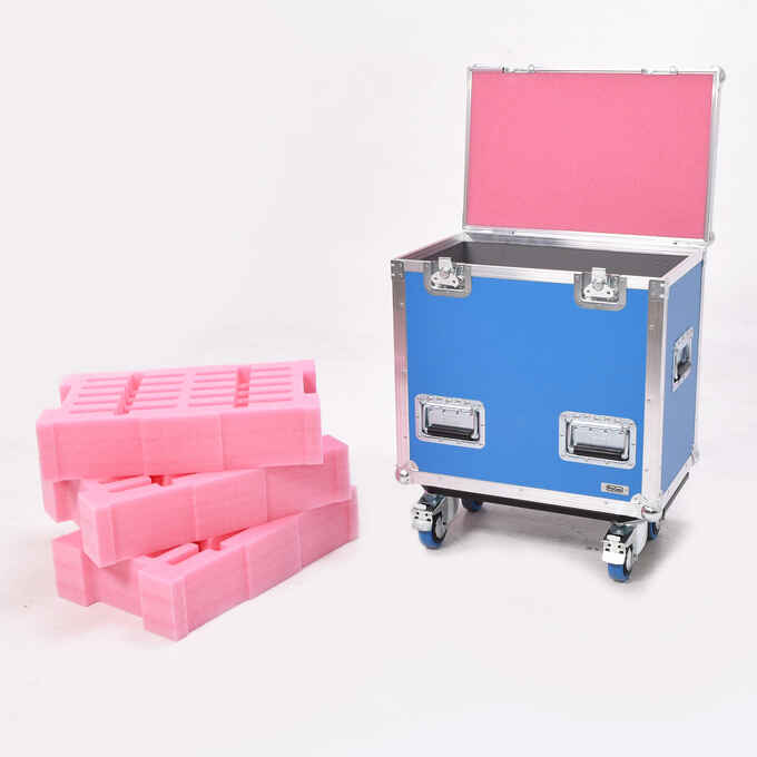 Flight cases for mobile IT